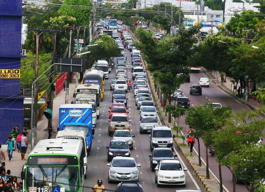 A volta às aulas e aos congestionamentos no trânsito de Manaus - Zero Hora Amazonas